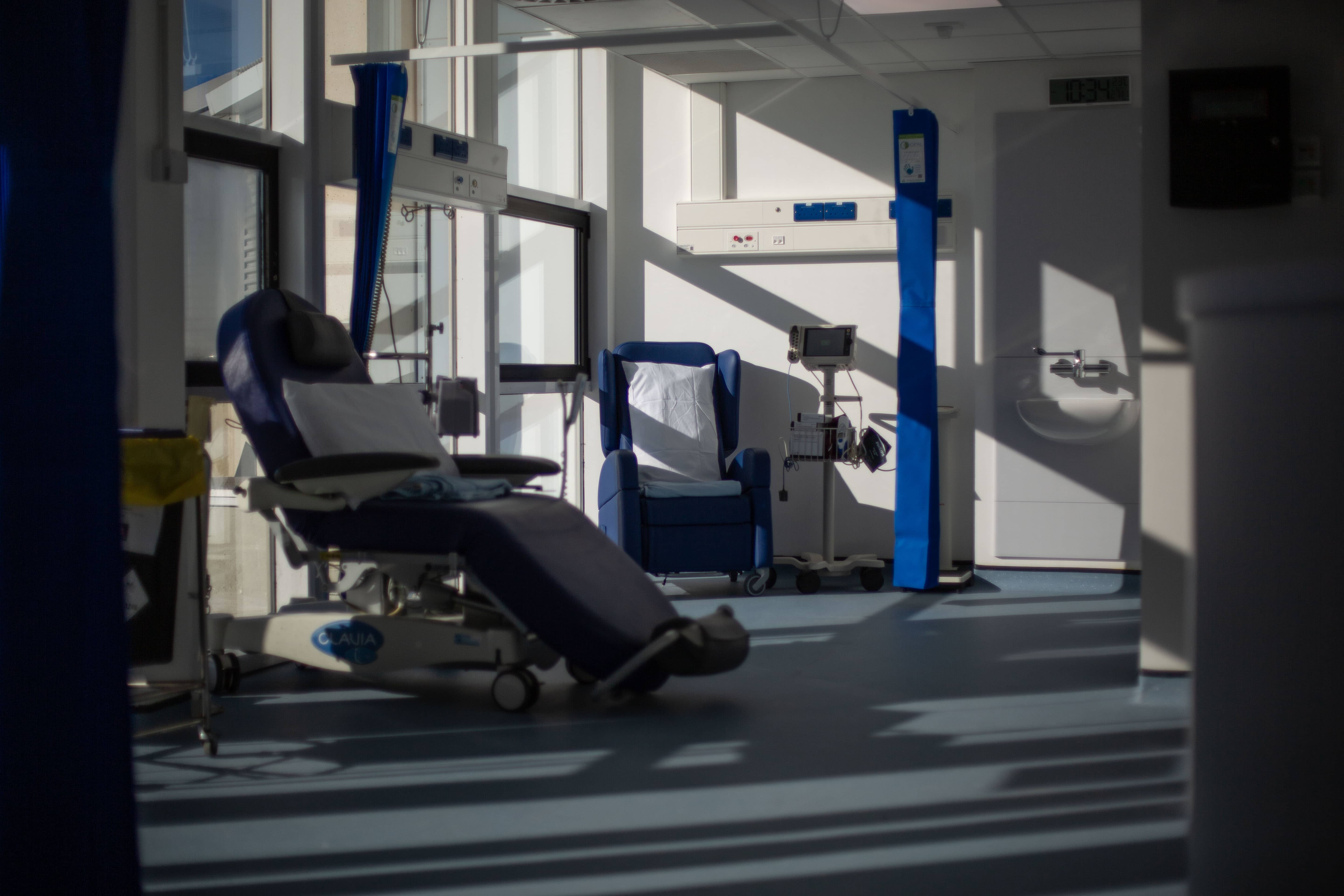 Minister Arias-Vasquez Officially Opens New Oncology Suite At St ...