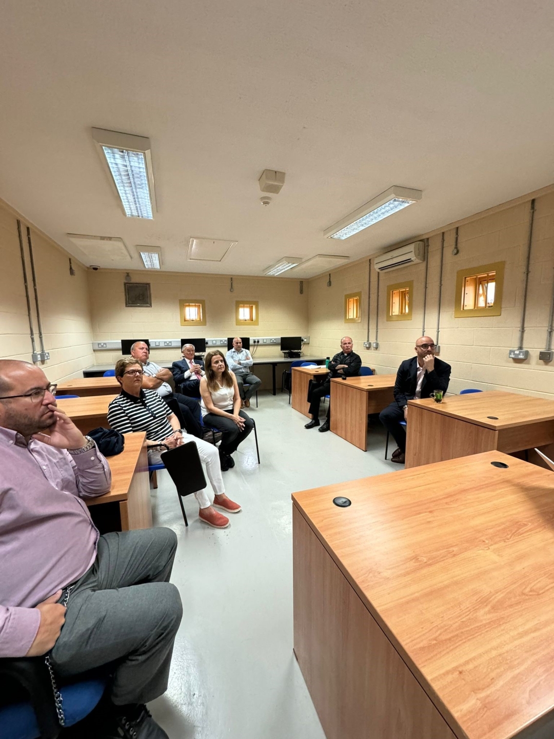Minister Santos Discusses Employment initiatives with Prison Board at ...