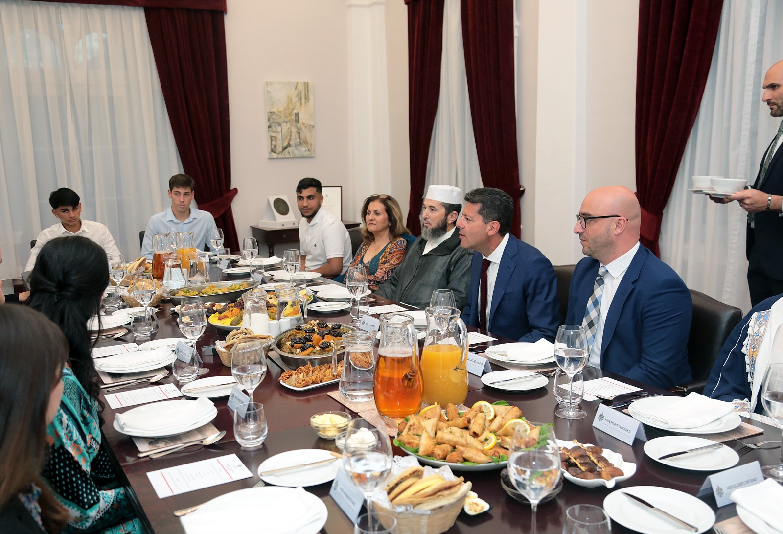 Chief Minister Hosts Iftar At No.6 Convent Place - Your Gibraltar TV (YGTV)