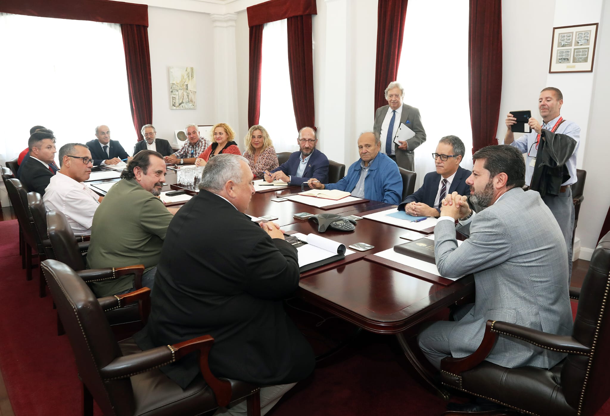 Government Meets Cross Frontier Group - Your Gibraltar TV (YGTV)