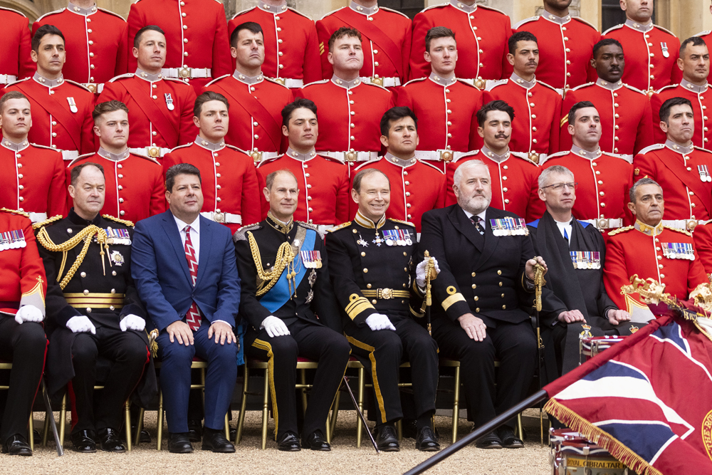 Royal Gibraltar Regiment Receive New Colours At Windsor Castle - Your ...