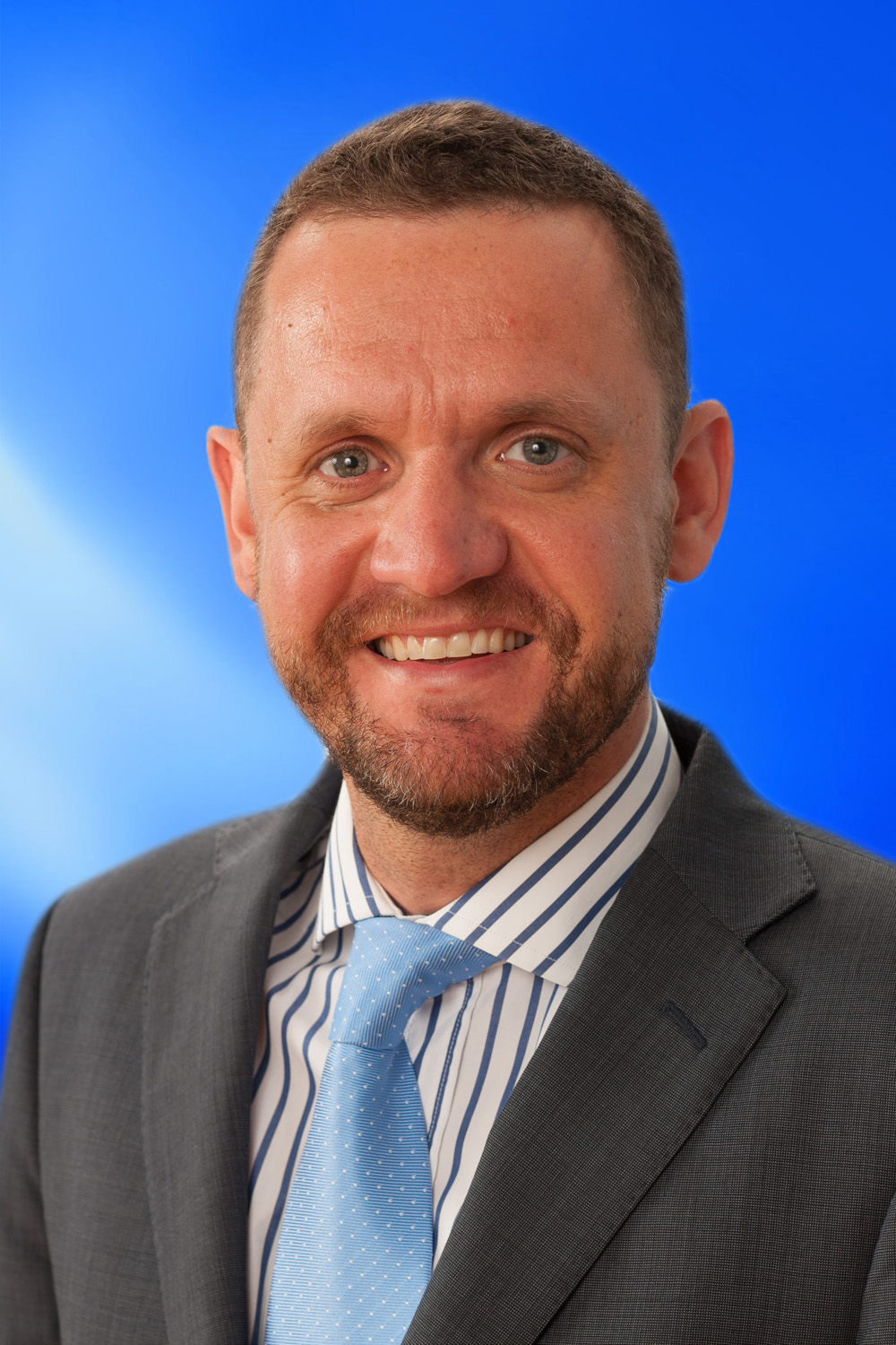 Jul 01 - KPMG Gibraltar Appoints New Managing Director - Your Gibraltar ...