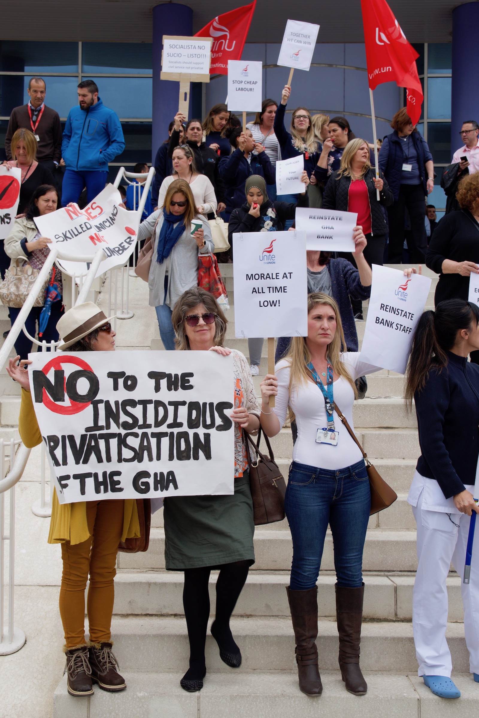 Apr 25 - Health Workers Protest Against “Privatisation Through The Back ...