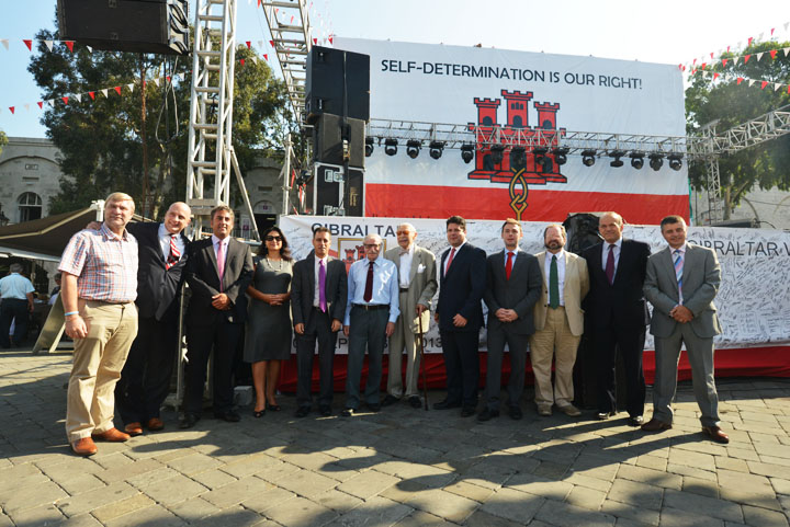 Sep 09 - Ministers Sign National Day Banner - Your Gibraltar TV (YGTV)