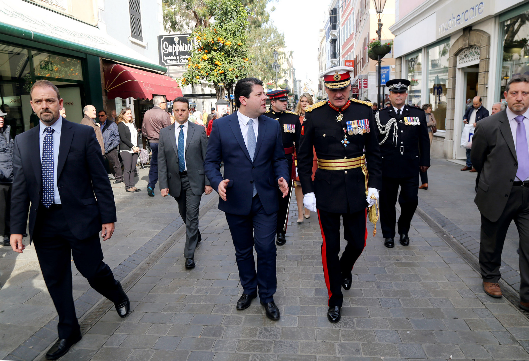 Jan 19 - Warm Welcome For Gibraltar's New Governor Lieutenant General ...