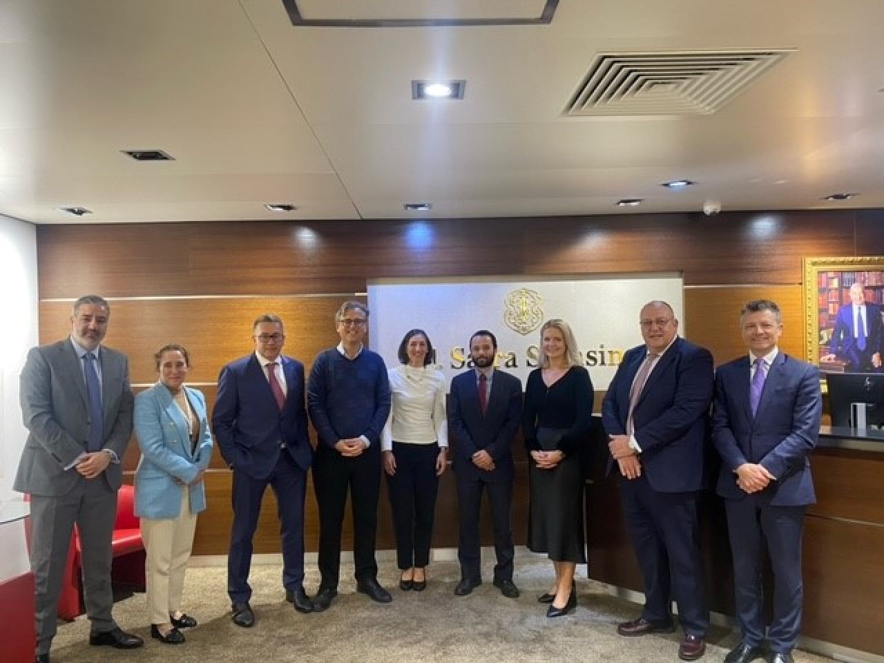 Minister Feetham Visits Bank J. Safra Sarasin - Your Gibraltar TV (YGTV)